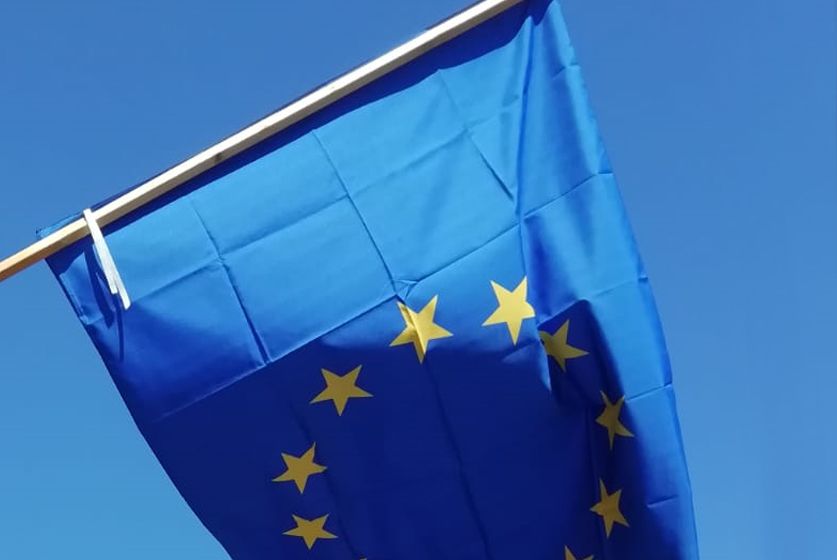 Bandiera Unione Europea, compra la bandiera europea made in Italy. Bandiera Unione Europea, compra la bandiera europea made in Italy.